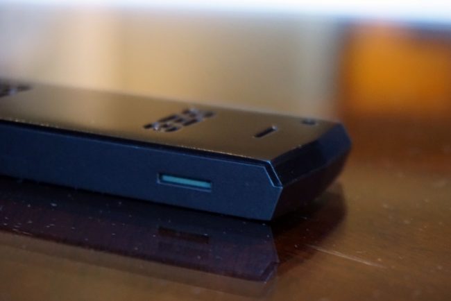 Intel lança mini PC do tamanho de Pen Drive e ainda com Windows 8.1