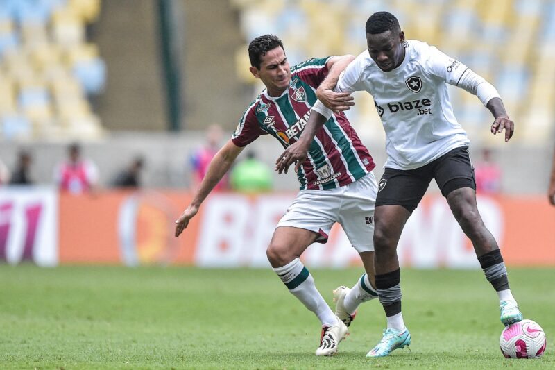 Como assistir Fluminense e Botafogo ao vivo no celular e computador