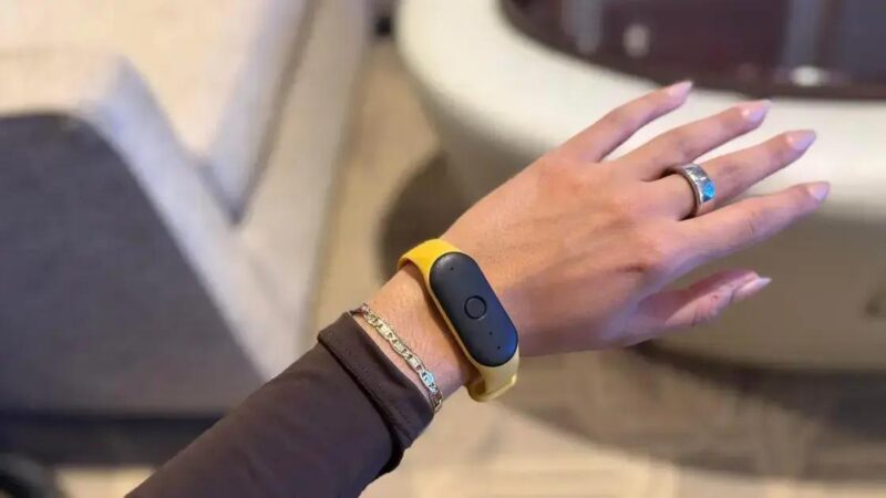 Revolutionary Wearable Technology Unveiled at CES 2025